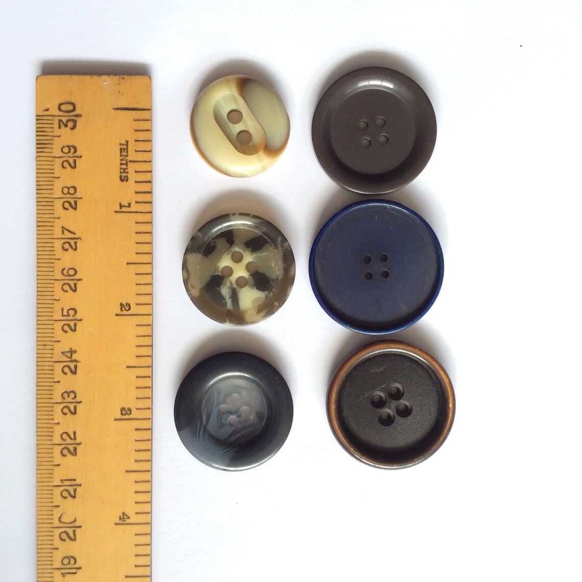 6 Large Vintage Buttons Mixed Colours. - Etsy UK