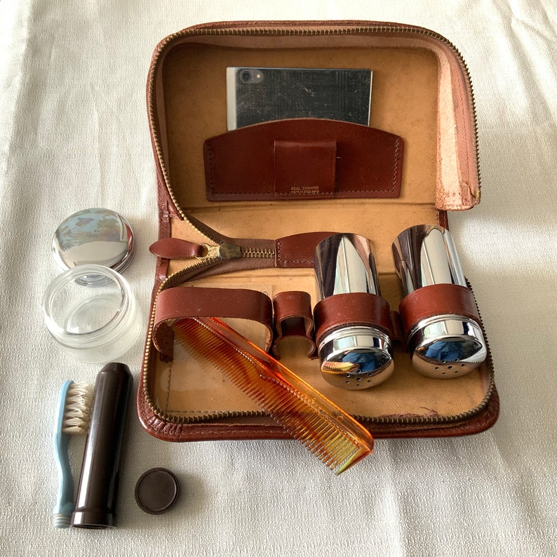 Gentlemans Vintage Grooming Kit in Cowhide Case - Etsy