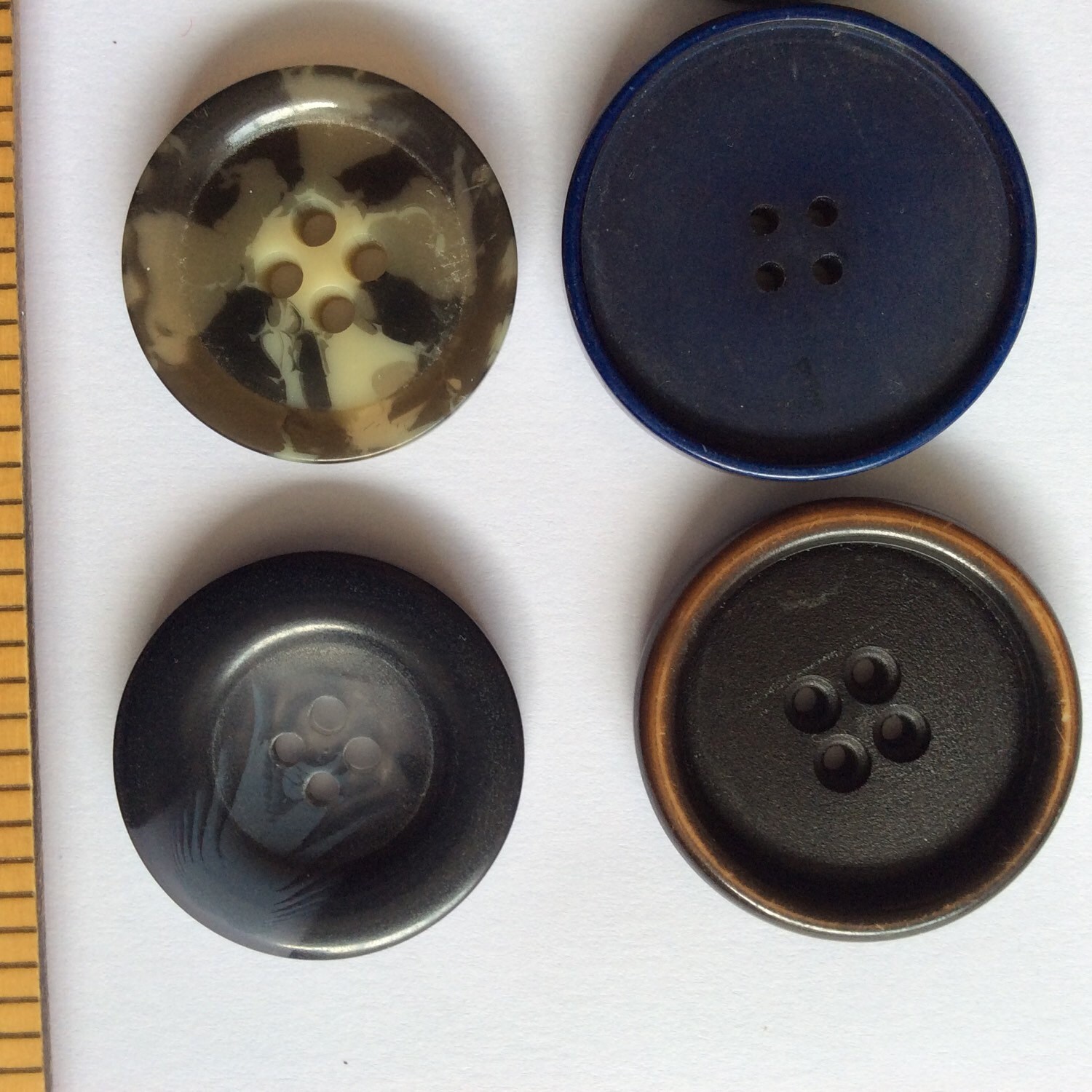 6 Large Vintage Buttons Mixed Colours. - Etsy UK
