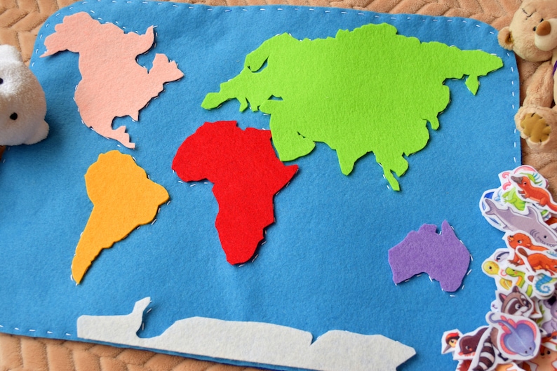 Felt World Map With 48 Animals Play Mat Set Continents Educational ...