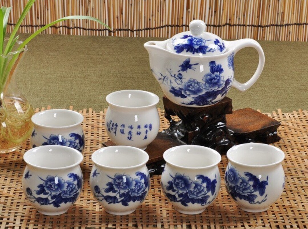 Fancy Tea Set With Tea Pot 12oz and With 6 Tea Cups Are 4oz Beautiful ...