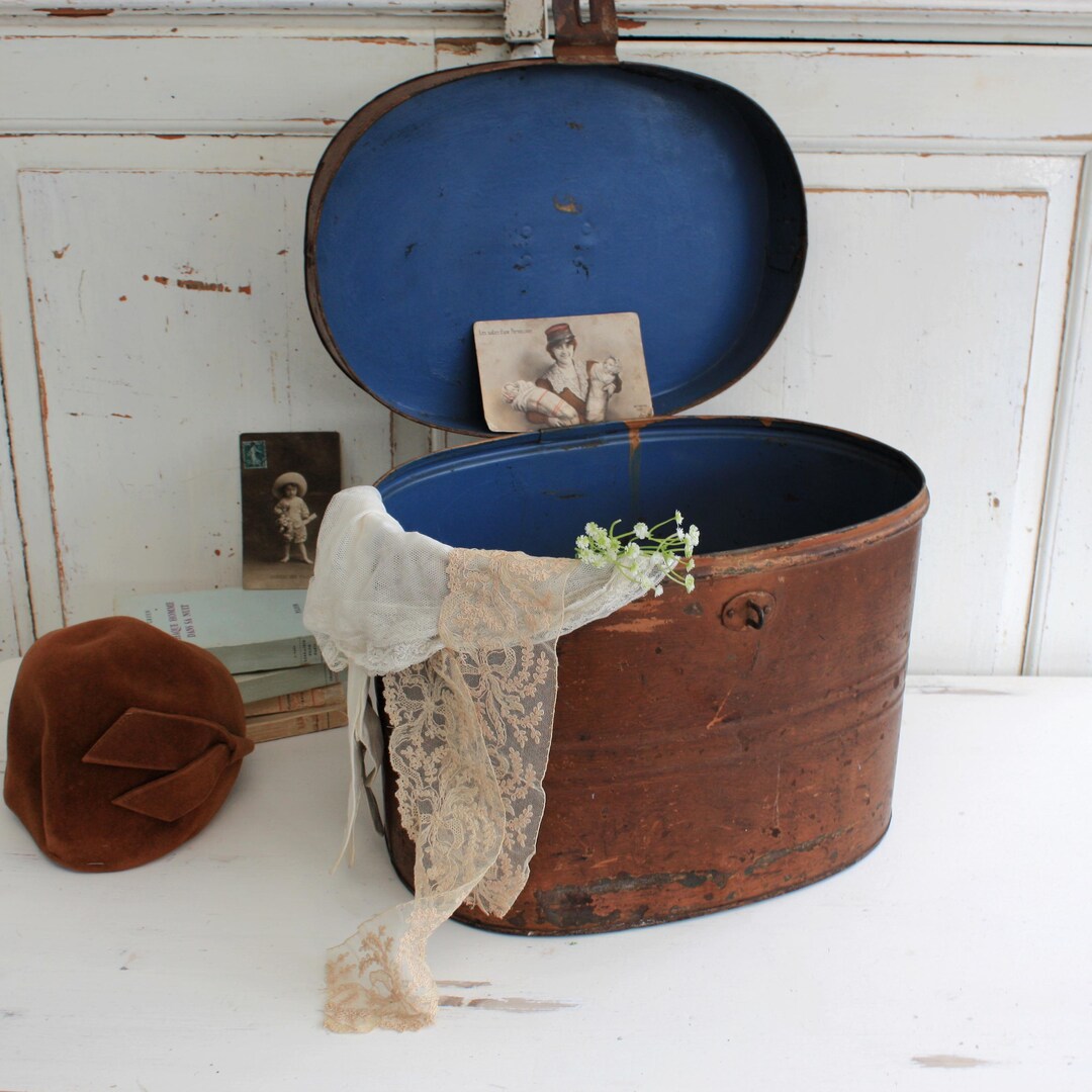 Large Oval Antique Metal Hat Box or Hat Tin, Vintage Luggage or Home ...