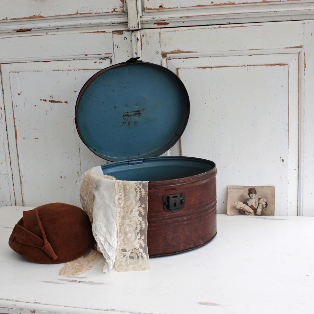 Oval Antique Metal Hat Box or Hat Tin, Vintage Luggage or Home Storage ...