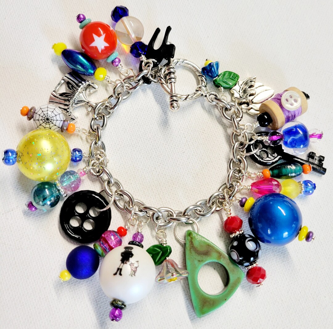 Coraline Inspired Charm Bracelet: Spooky Button Eye Jewelry - Etsy