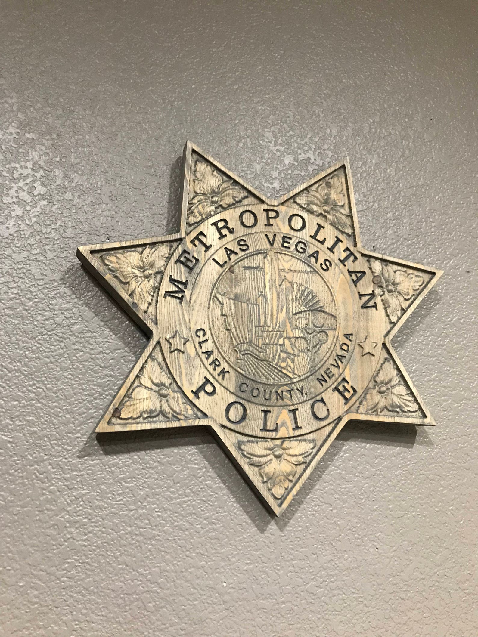 LVMPD - Las Vegas Metropolitan Police Personalized Police Badge 3D V ...
