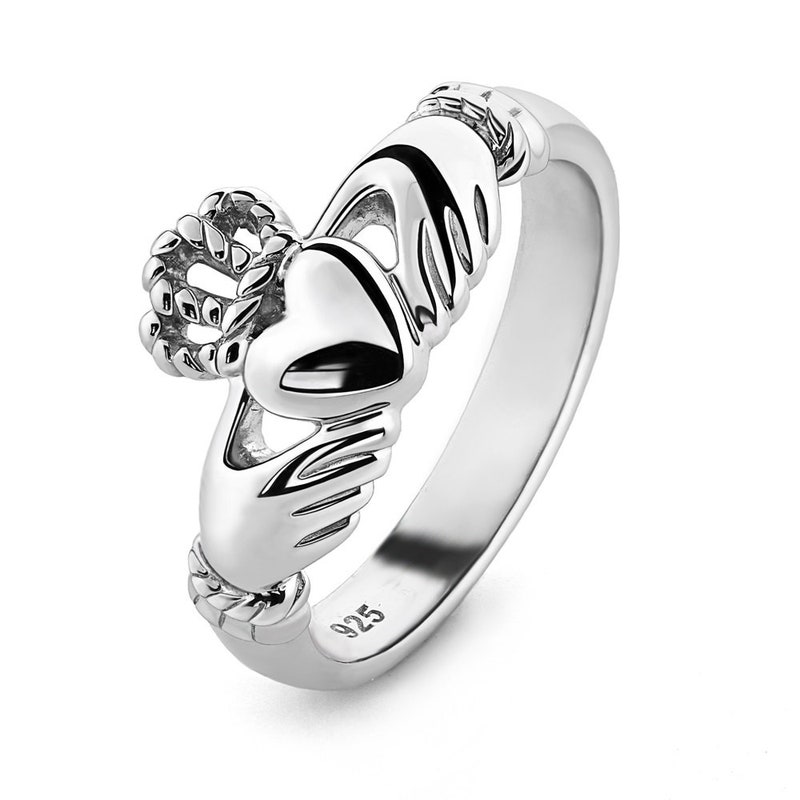 Claddagh Ring - Etsy