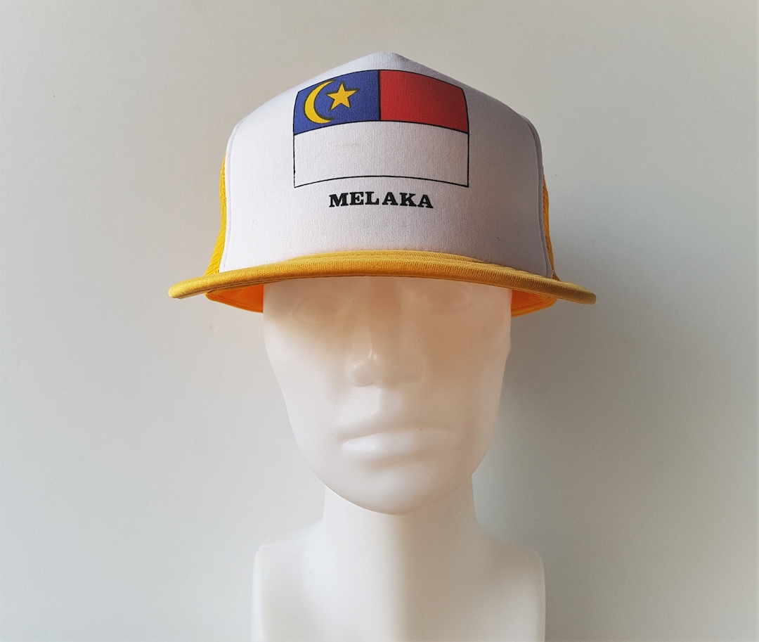 Vintage 80s MELAKA Sate Flag Malaysia Souvenir Trucker Hat Yellow Mesh ...
