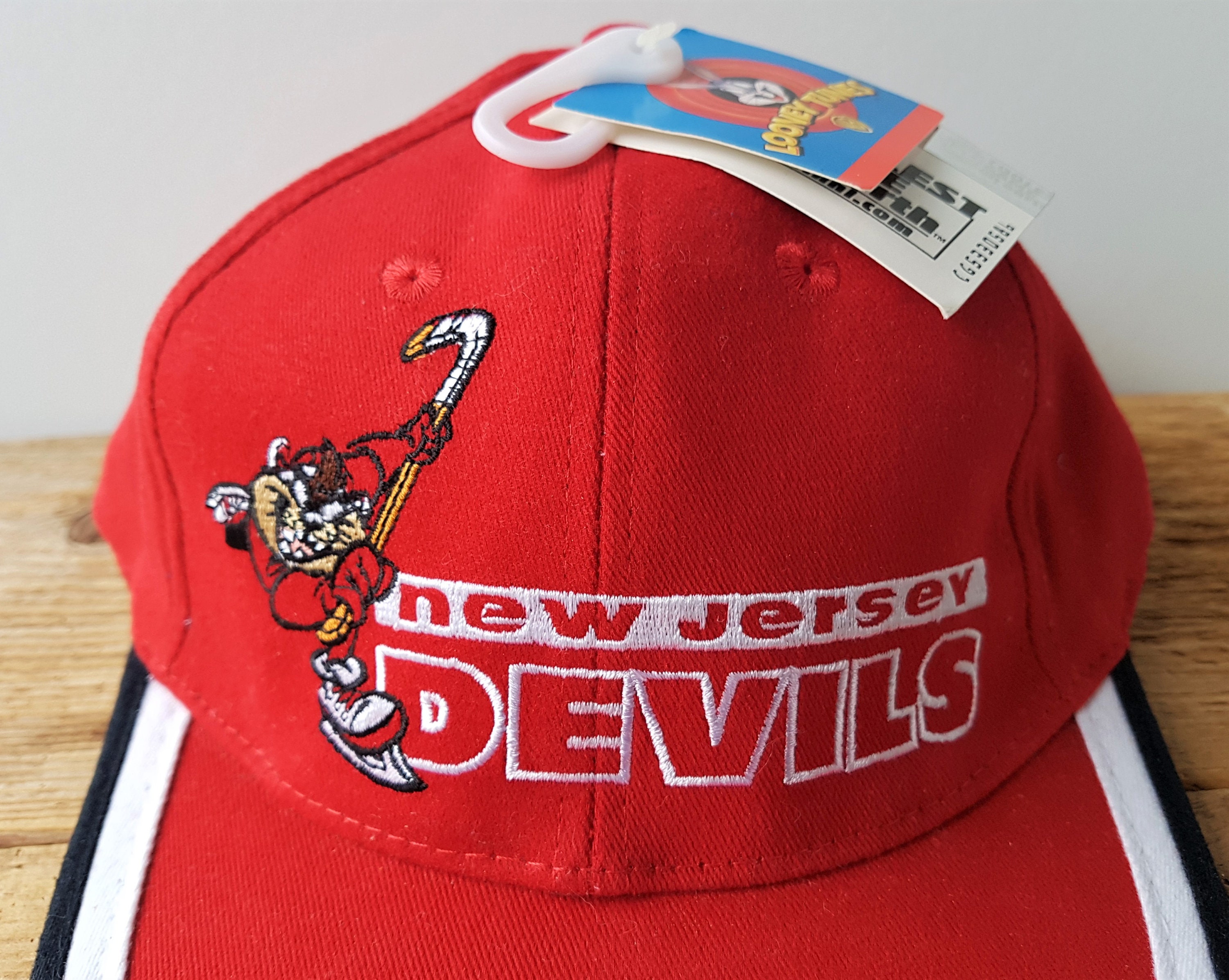 Vintage 90s New Jersey DEVILS TAZ YOUTH Snapback Hat Vintage 90s New Jersey DEVILS TAZ YOUTH Snapback Hat