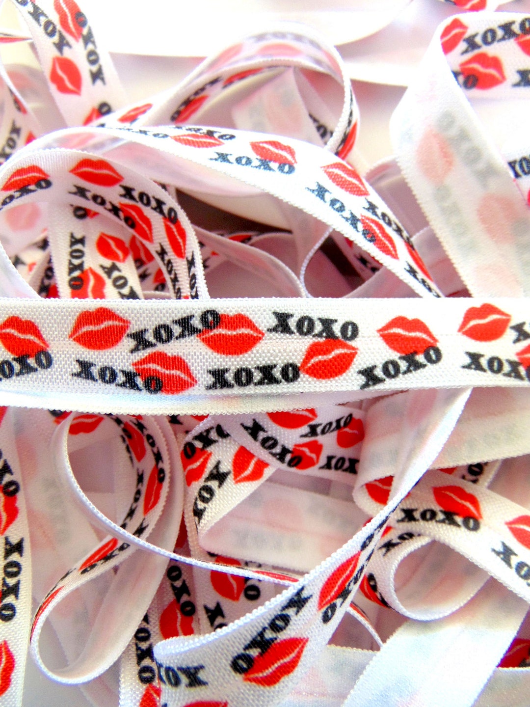 Lip Print Fold Over Elastic, 5/8" FOE, Xoxo, Red Lipstick, Elastic for ...