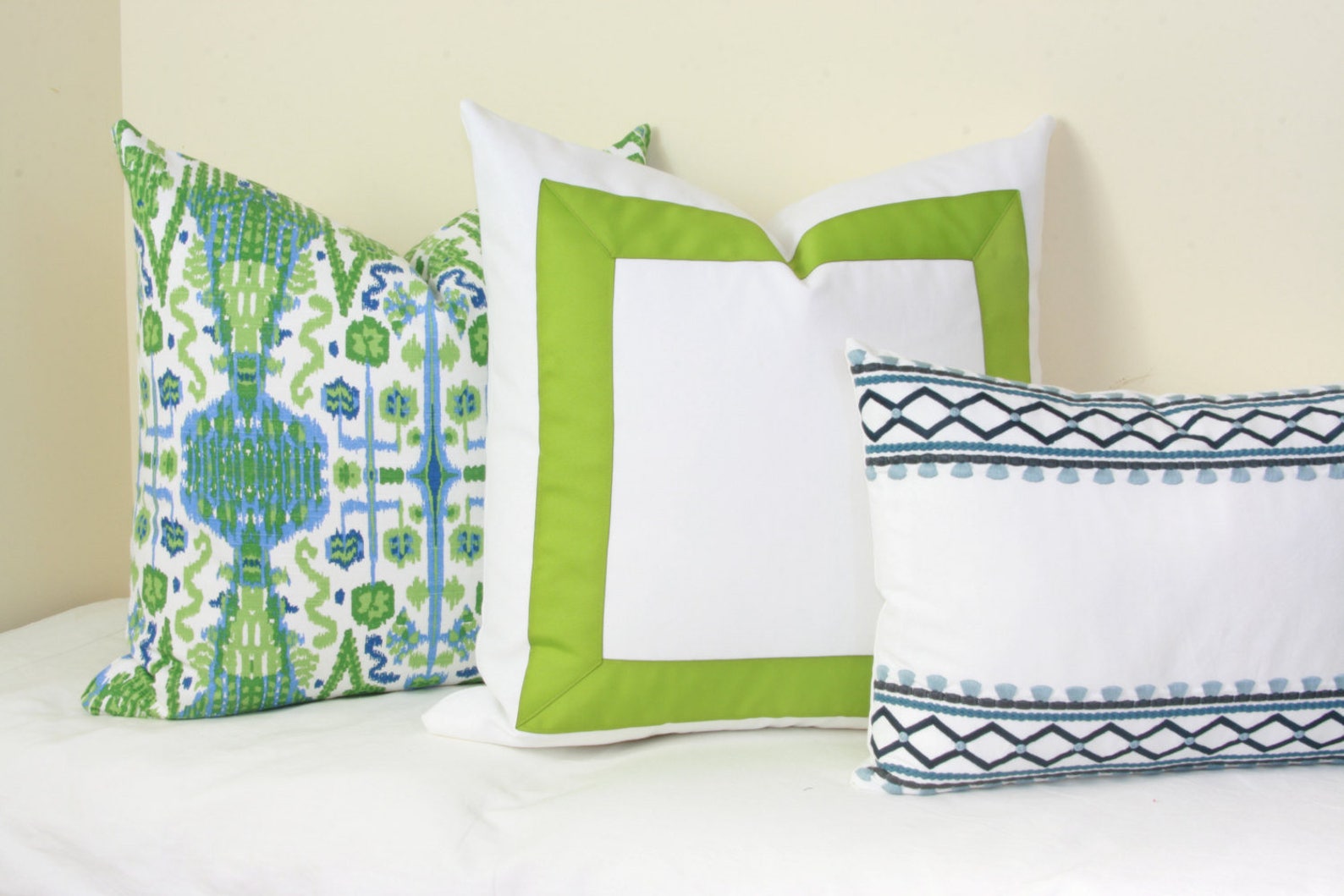Green Ribbon Border Decorative Throw Pillow Cover 18x18 20x20 22x22 ...