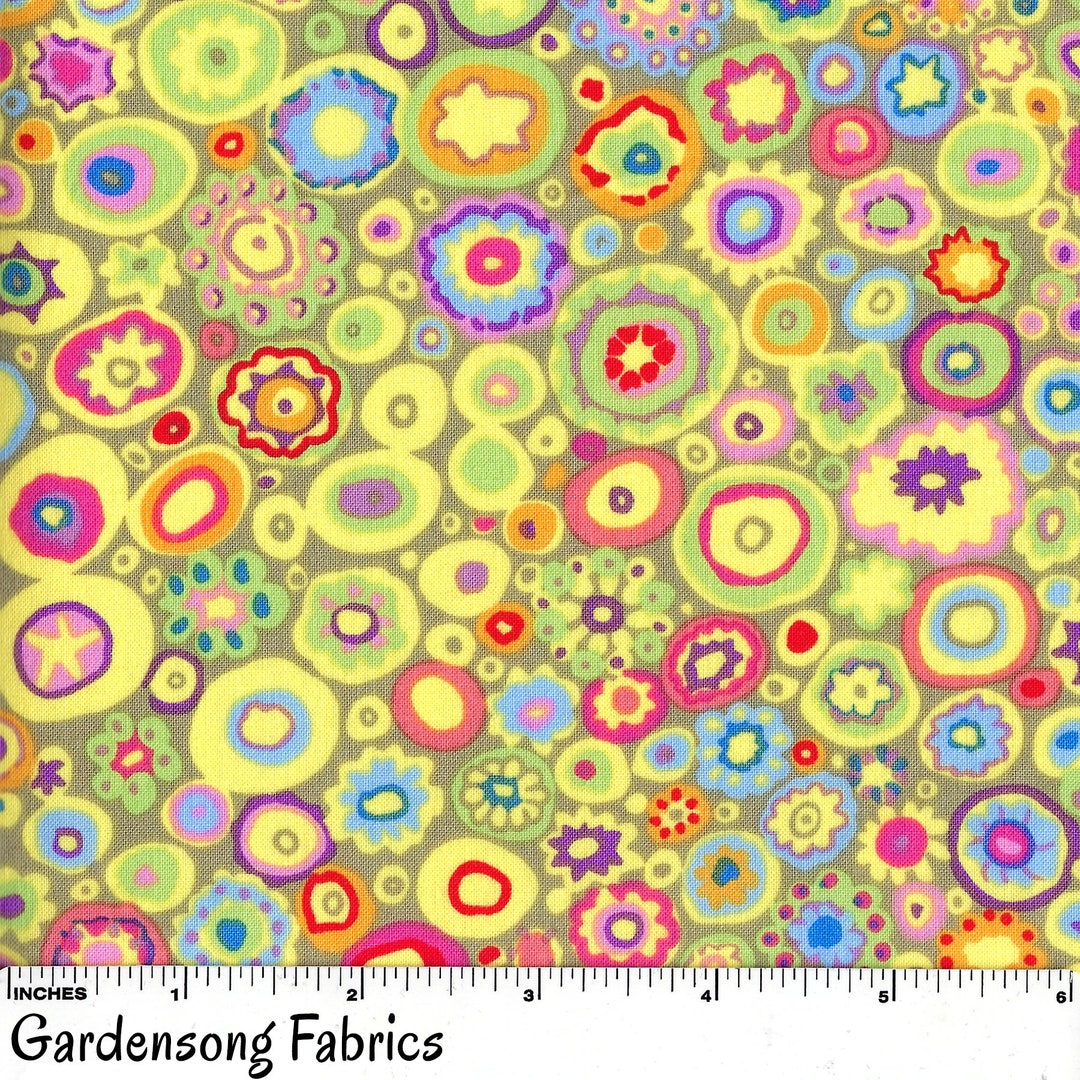 Paperweight Gold HALF YARD GP020.GOLD by Kaffe Fassett / Freespirit 100 ...
