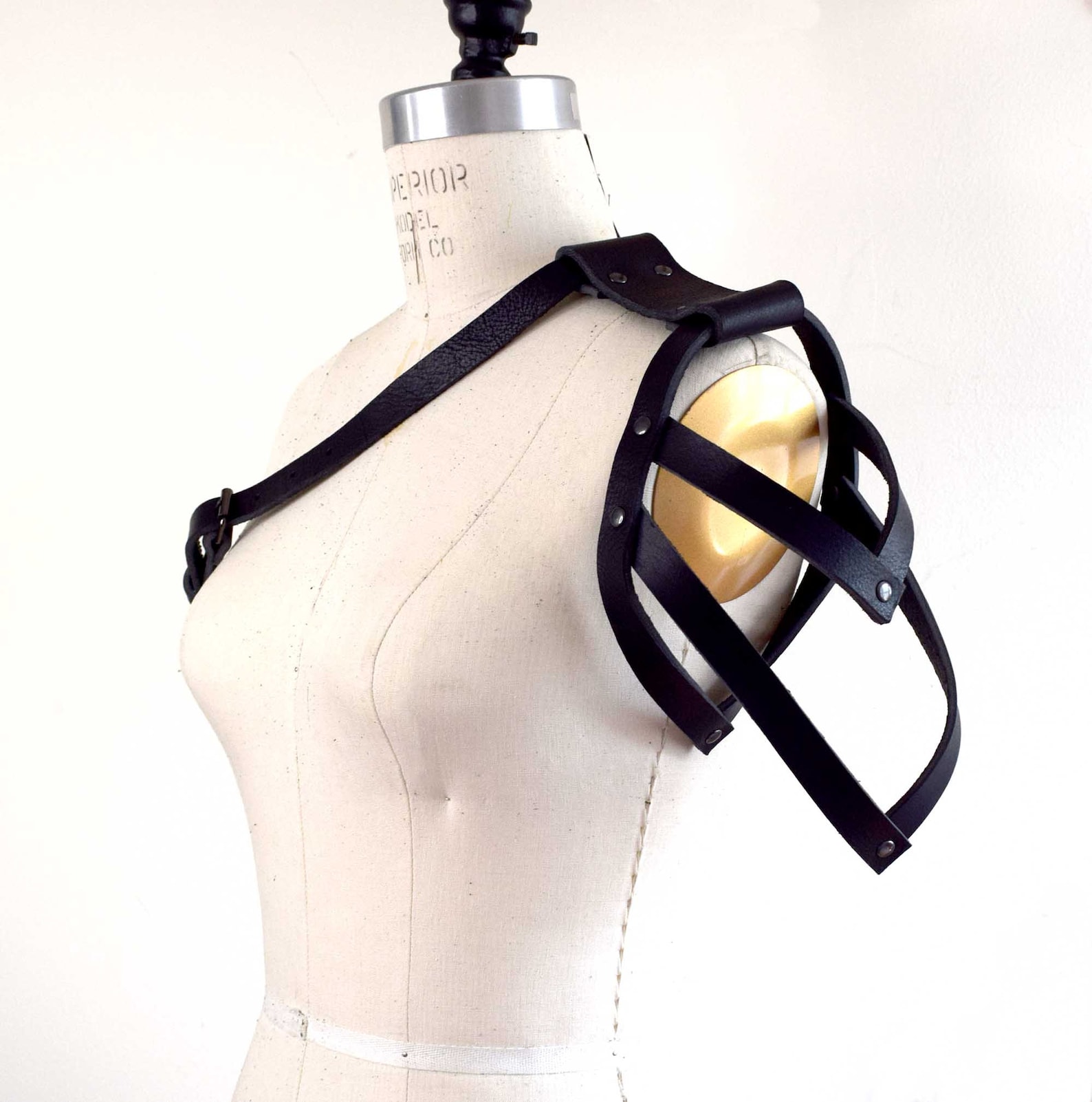 Wyvern Asymmetrical Shoulder Harness Black Leather Harness - Etsy