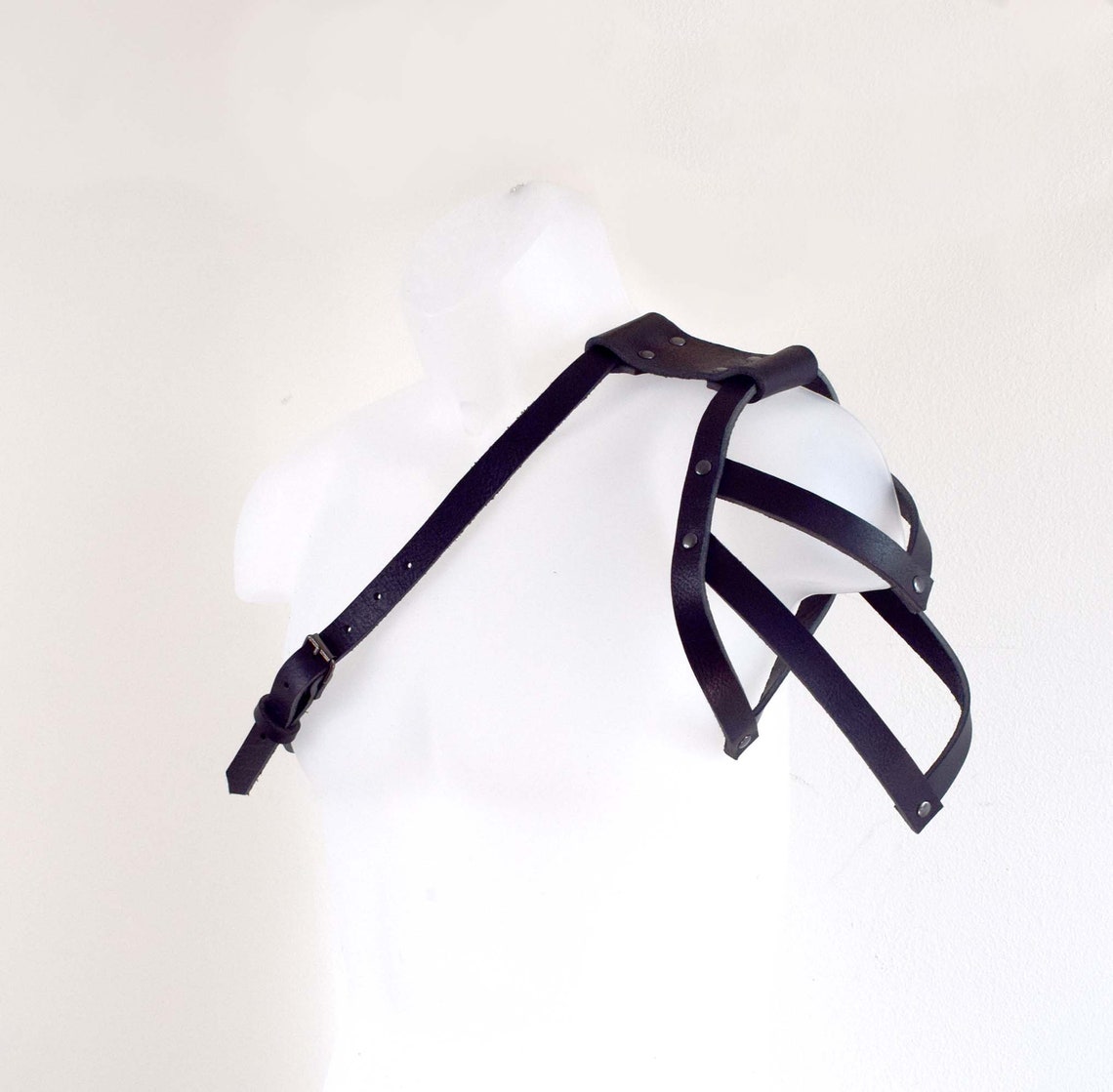 Wyvern Asymmetrical Shoulder Harness Black Leather Harness - Etsy