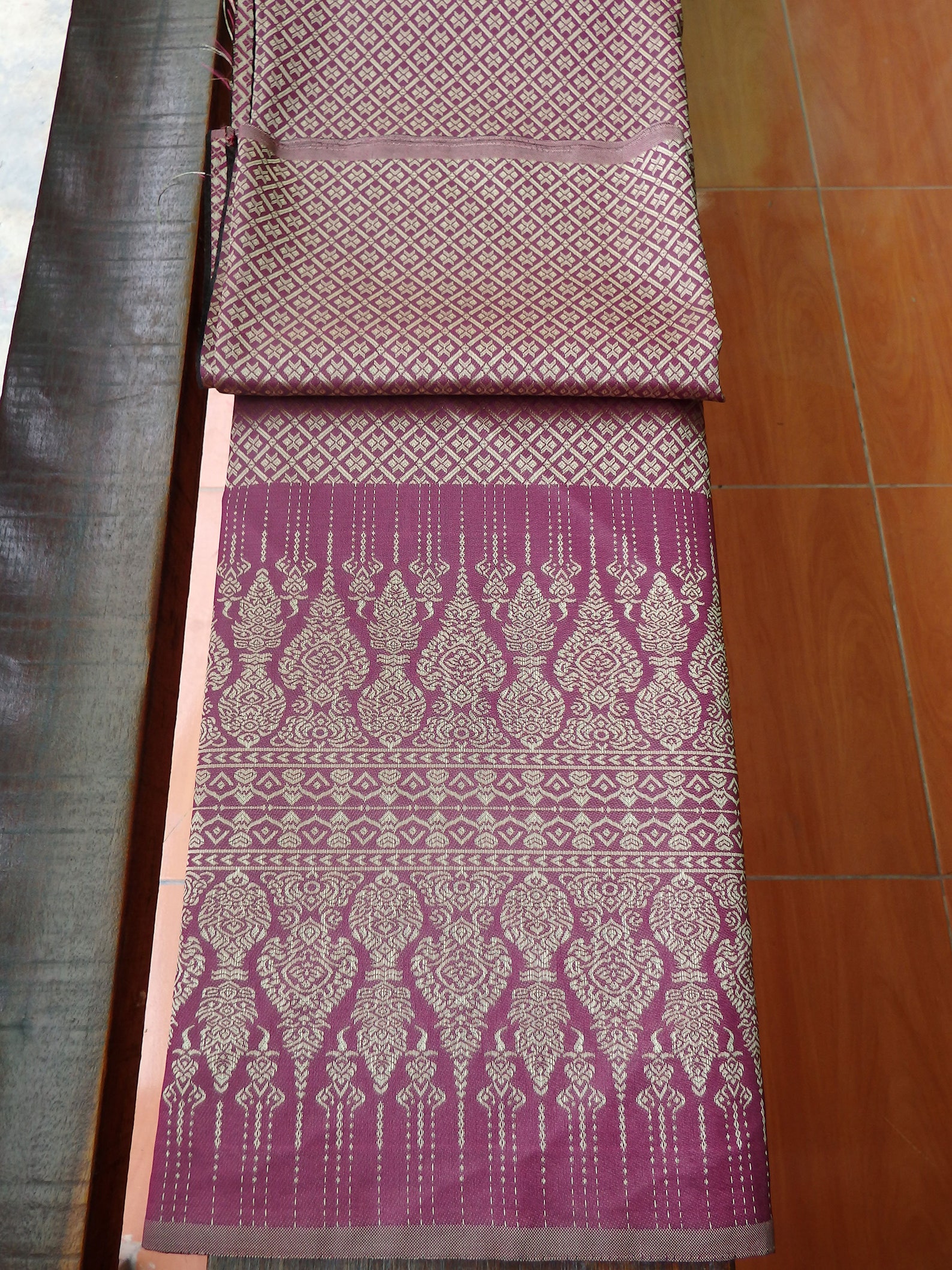 Longyi silk a mix Sarong silk Dhoti Pareo Lavalava | Etsy