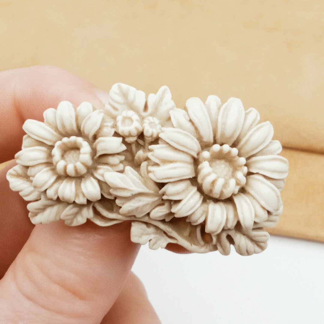 Lovely 1930s Art Deco Celluloid Flower Brooch Brooch,early Plastic ...