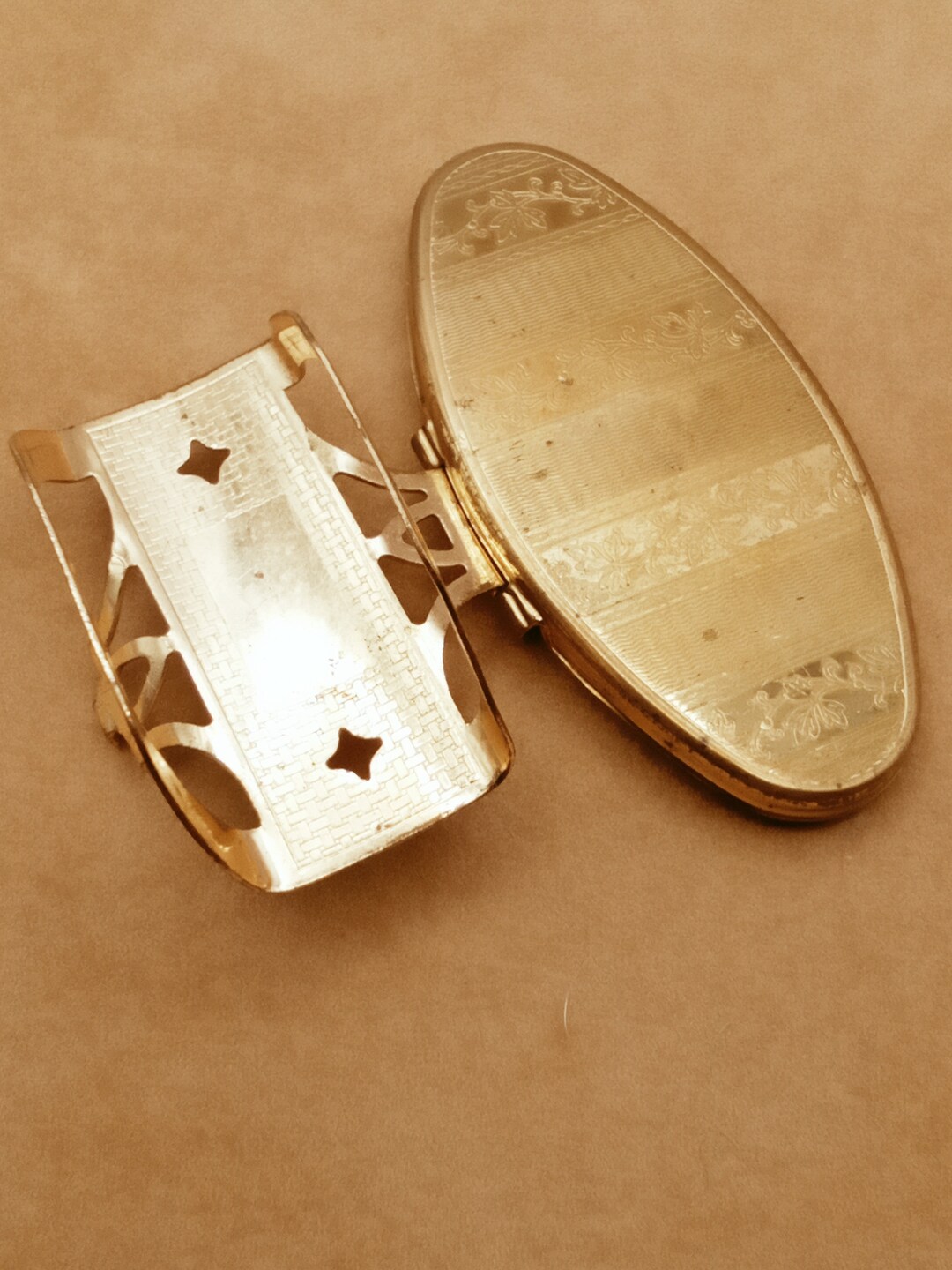 Vintage Stratton Signed Goldtone Lipview Flower Design Gift for Her ...