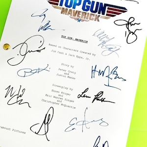 Top Gun Maverick Movie Script Signed Screenplay Autographed: Tom Cruise ...