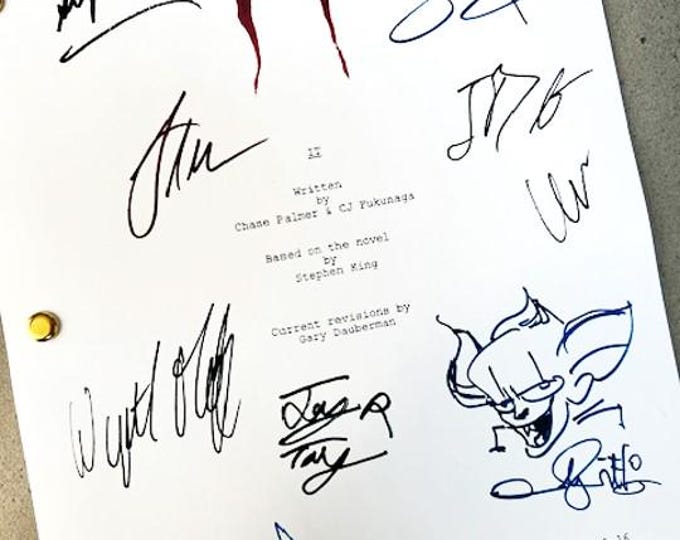 IT Movie Script 2017 Autographed: Jeremy Ray Taylor, Finn Wolfhard ...