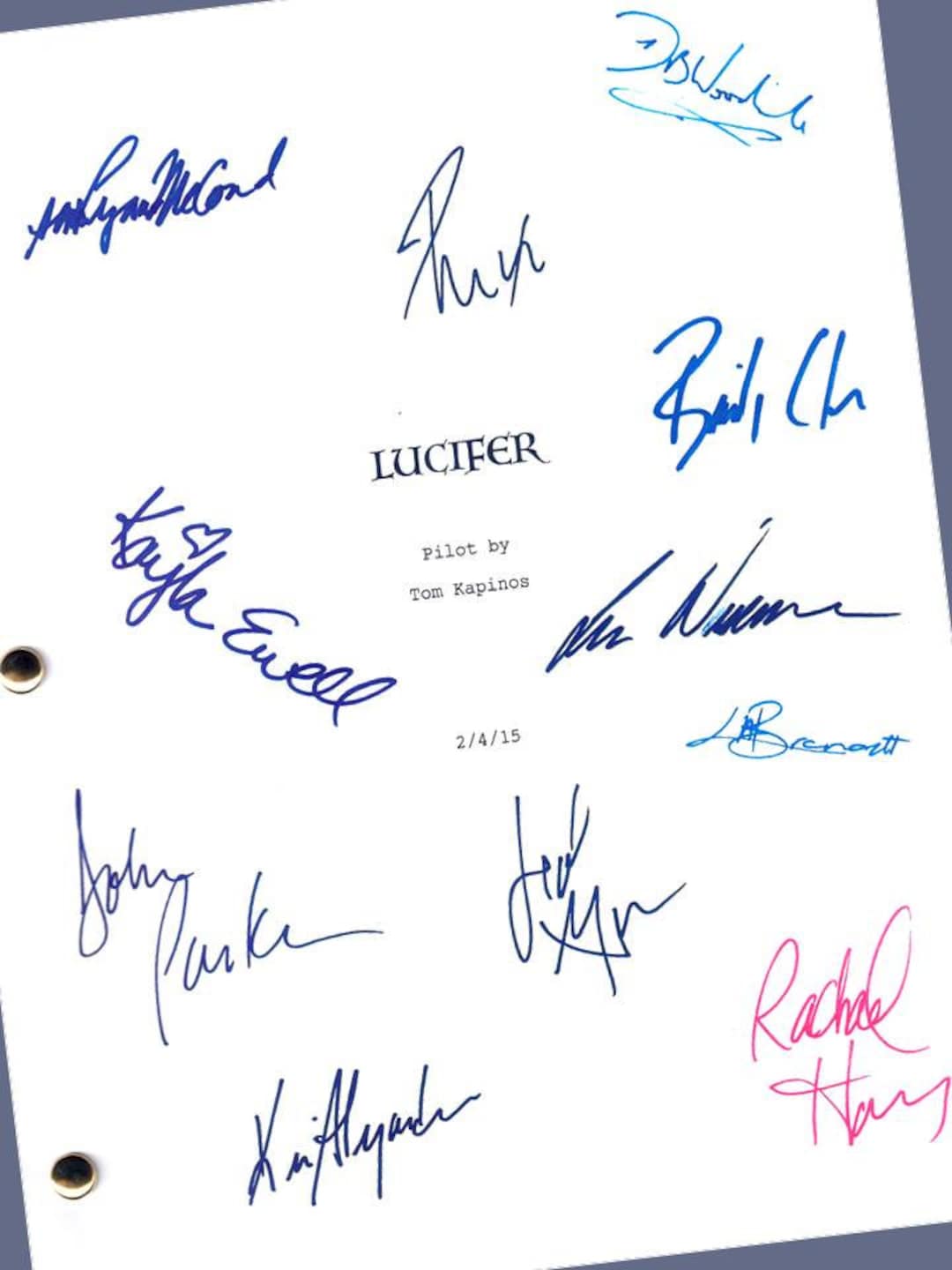 Lucifer Pilot Script Signed Tom Ellis, Lauren German, Lesley-ann Brandt ...