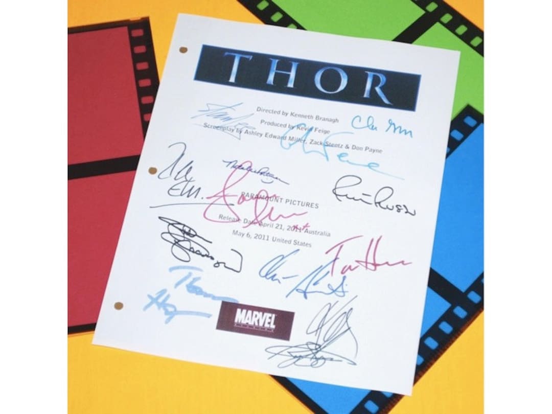 Thor Movie Screenplay Script Autographed: Chris Hemsworth, Natalie ...