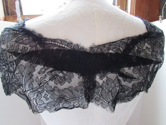 Black Lace Collar Cape Mid Century 1950 Era Evening W… - Gem