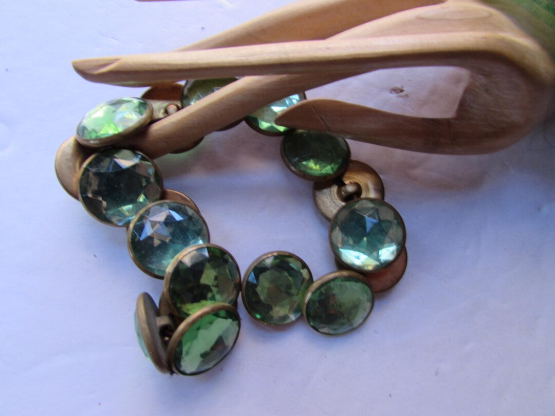 Vintage Buttons Clear Green Faceted Round Shank Backing Set 18 - Etsy