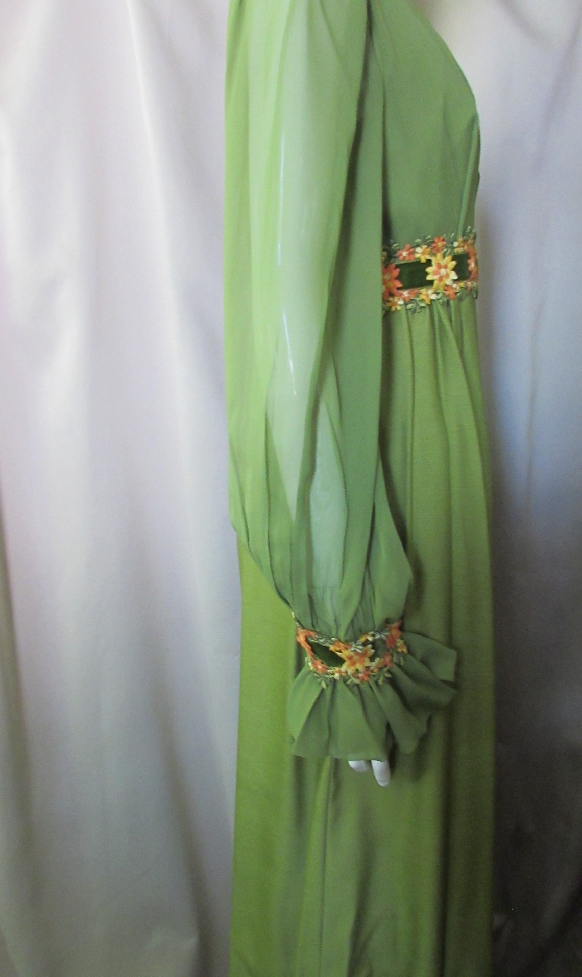 SALE 1970 Era Vintage Long Gown Avocado Green Orang Yellow Daisy Trim ...