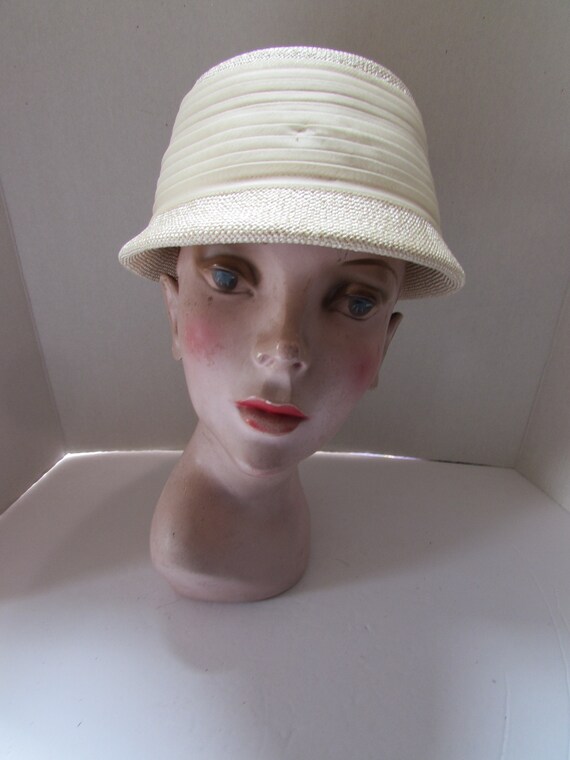 Vintage Hat Bucket Hat 1970 Style Cream Tone Milliner… - Gem