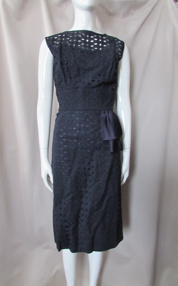 1950 Era Navy Eyelet Sheath Matching Jacket Jack Ster… - Gem