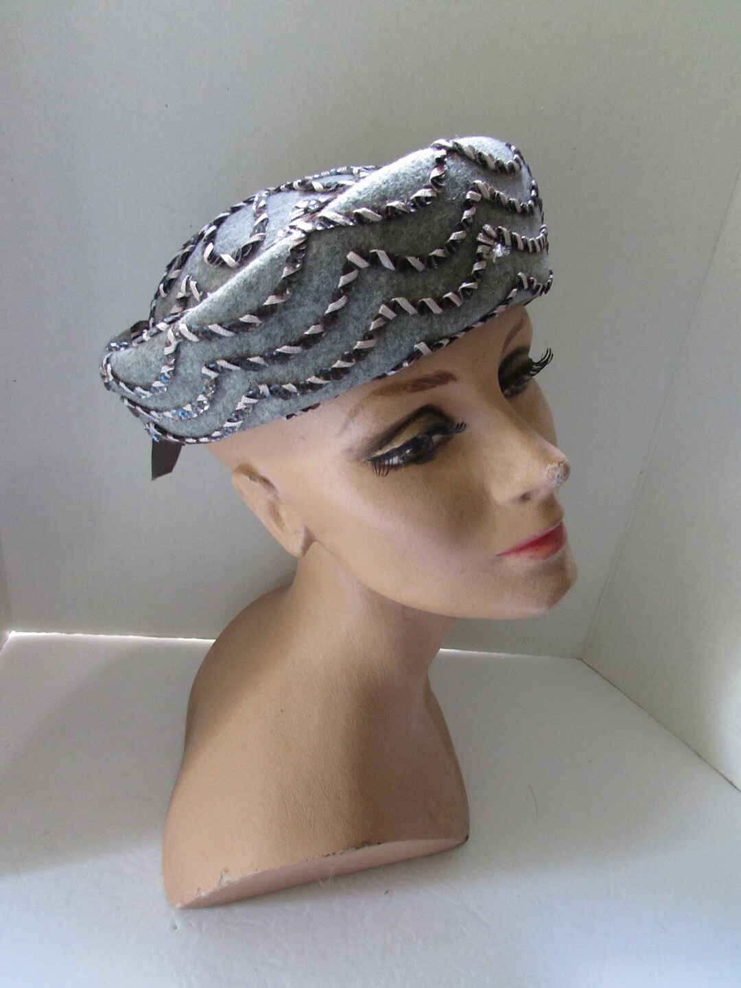 Vintage Hat Wool Felt Hat Breton Style Charcoal Gray Pink Cord Black ...