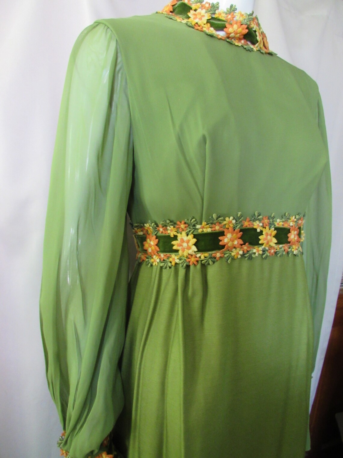 SALE 1970 Era Vintage Long Gown Avocado Green Orang Yellow Daisy Trim ...