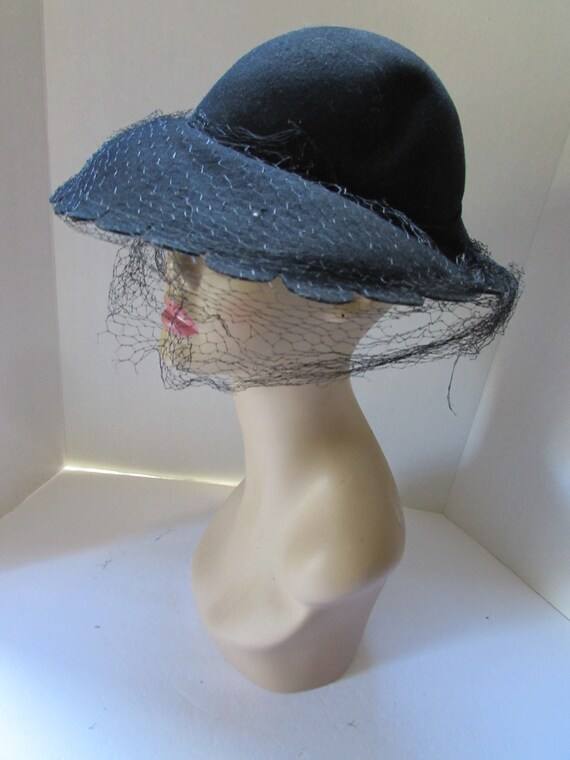 Black Hat Mid Century Wool Felt Wide Brim Scallop Edg… - Gem