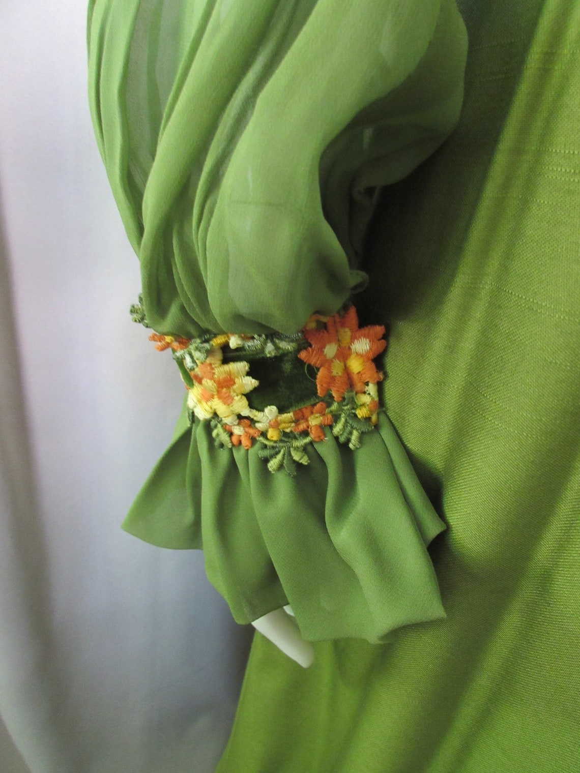 SALE 1970 Era Vintage Long Gown Avocado Green Orang Yellow Daisy Trim ...