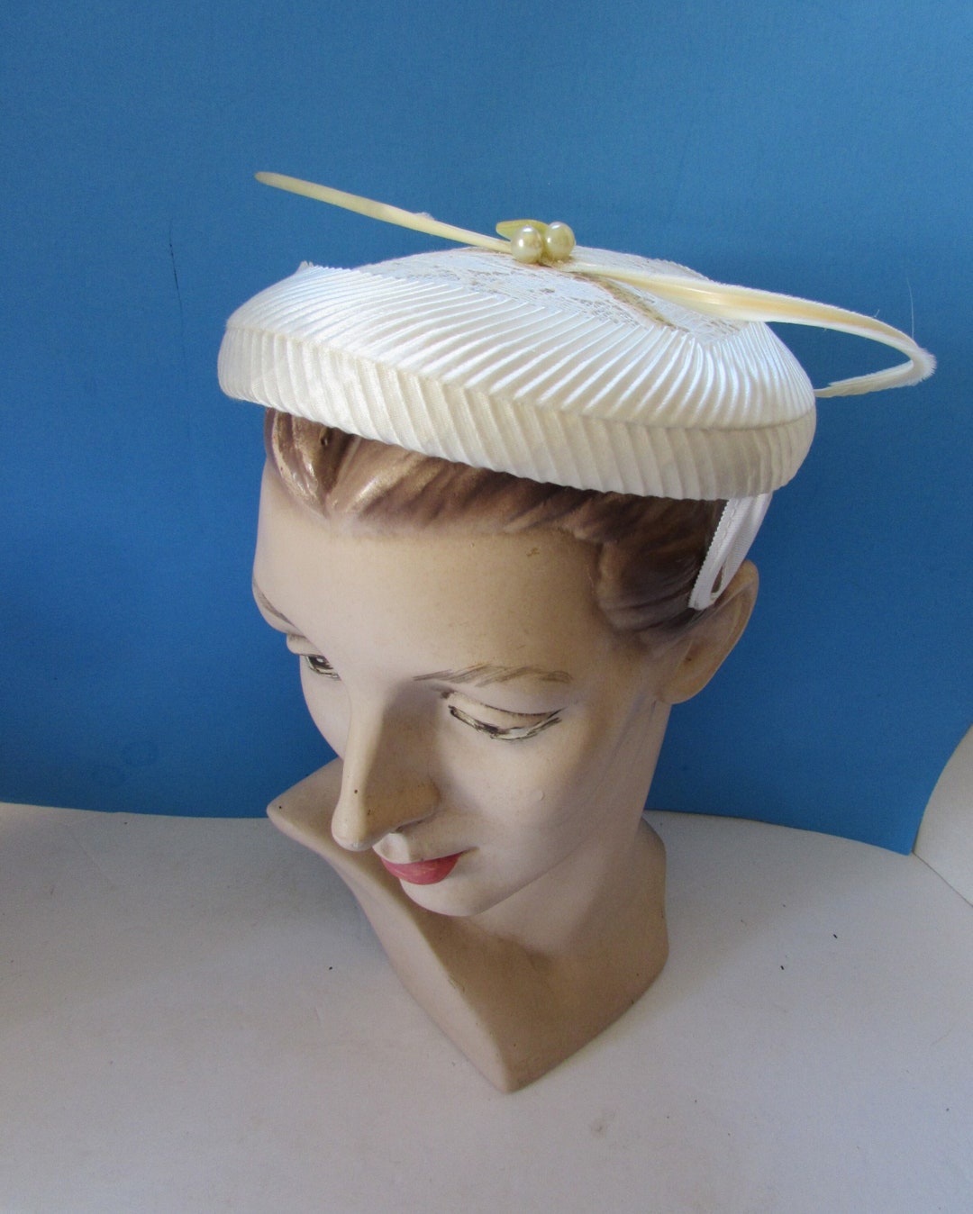 Vintage Hat Pill Box Style Mid Century Design Cream Tone Lace Cream ...