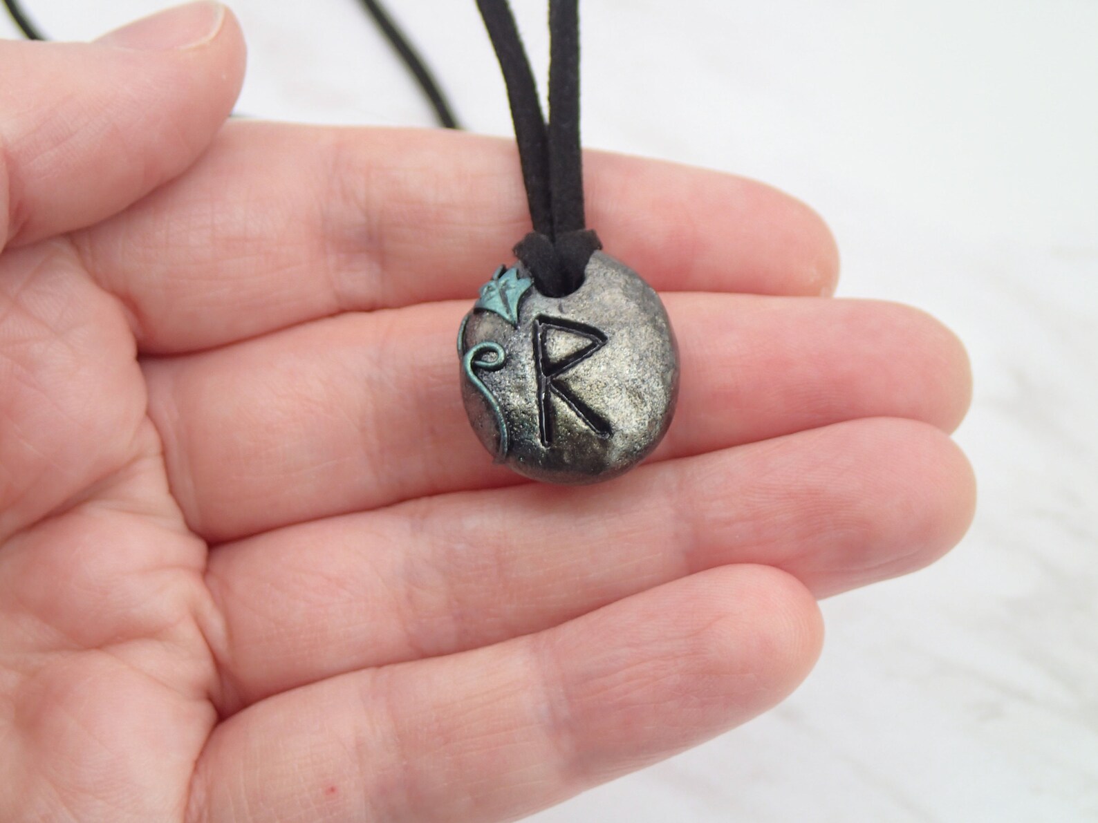 Raido Rad Rune Necklace Norse Viking Runestone Symbolic Pendant Ancient ...