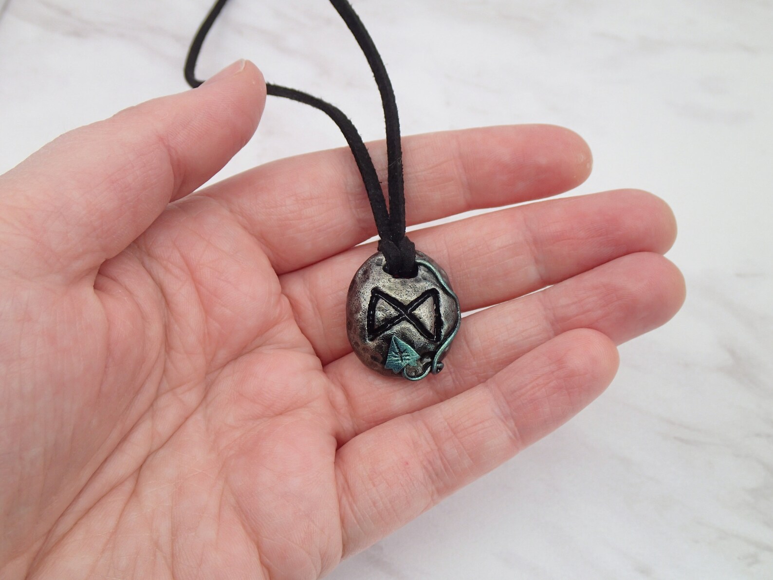 Daeg Rune Necklace Norse Viking Runestone Symbolic Pendant Ancient ...