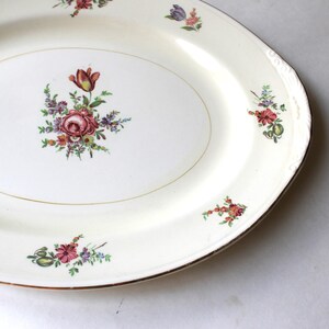 PRISCILLA Cream and White Smooth Oval Serving Platter, Household ...