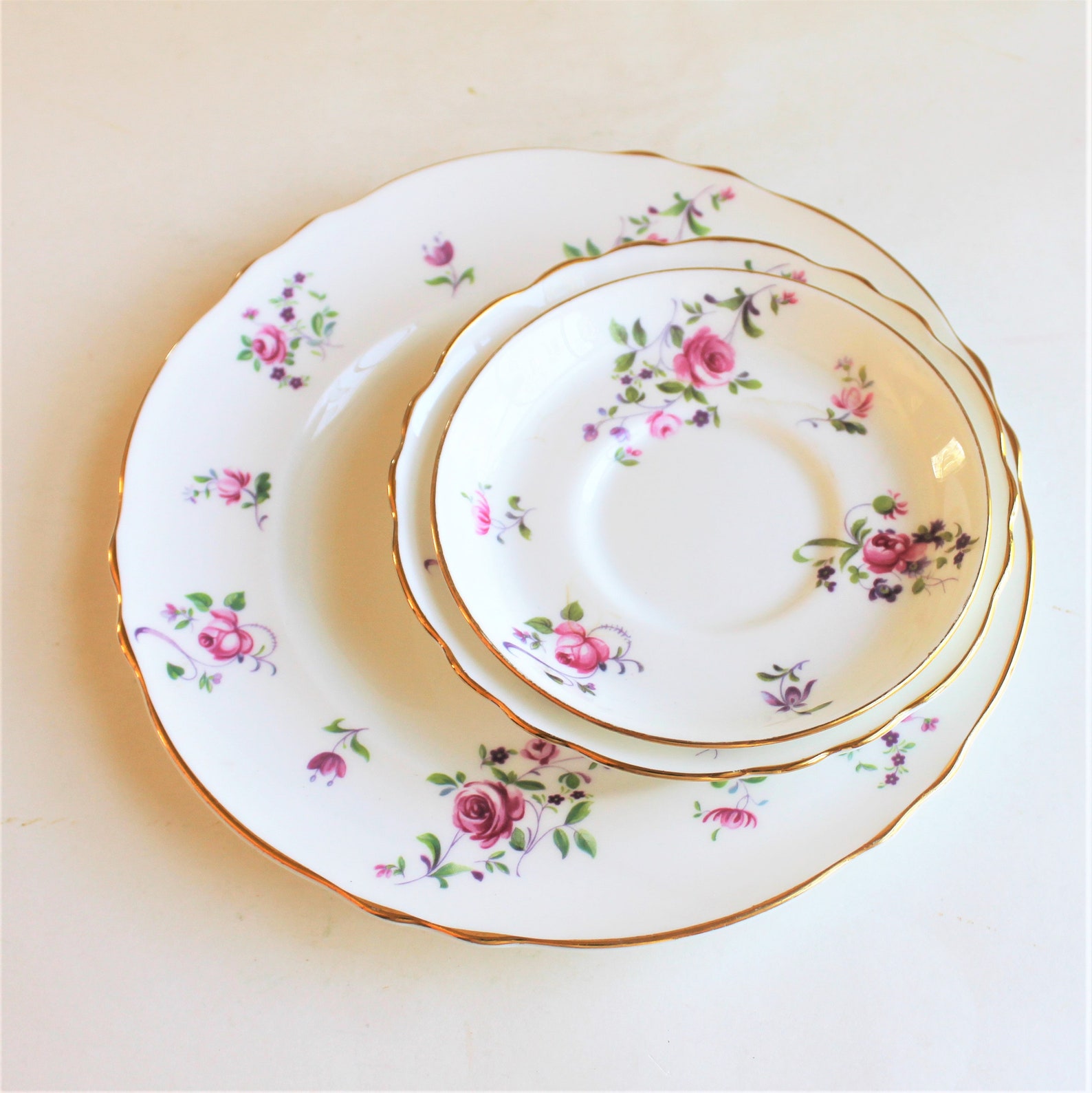 Vintage Crown Staffordshire ENGLISH ROSEBUD Smooth Edge - Etsy