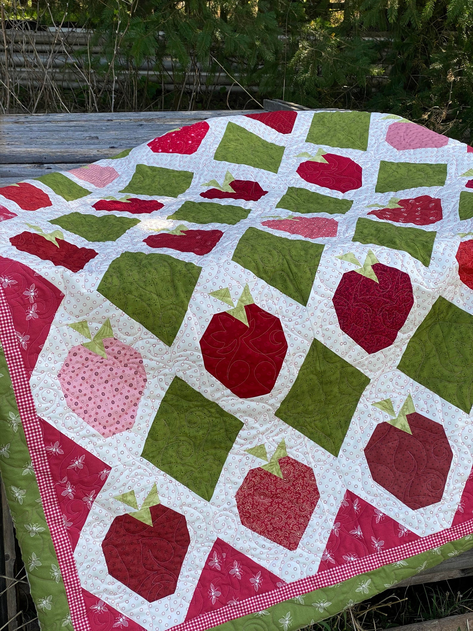 Strawberry Patches // Digital Pattern - Etsy