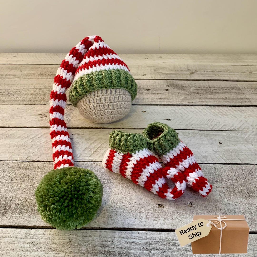 Newborn Crochet Elf Hat and Booties Set: Christmas Photo Prop - Etsy