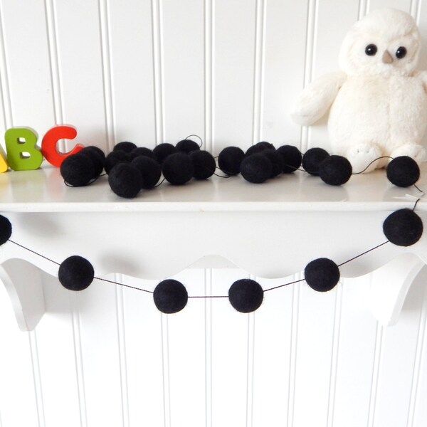 Black Garland - Etsy