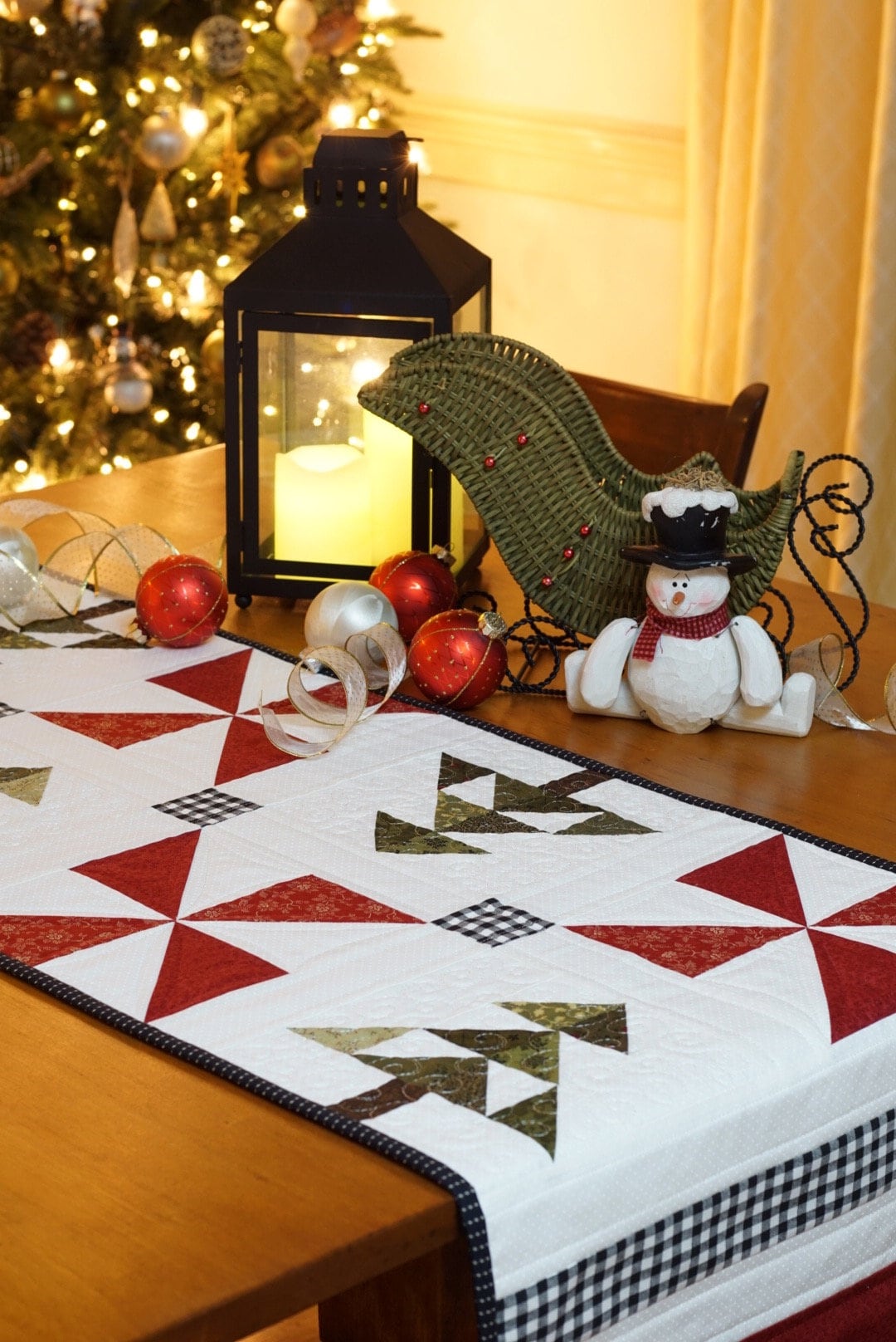 Christmas Quilt Patterns PDF Christmas Table Runner Patterns Easy ...