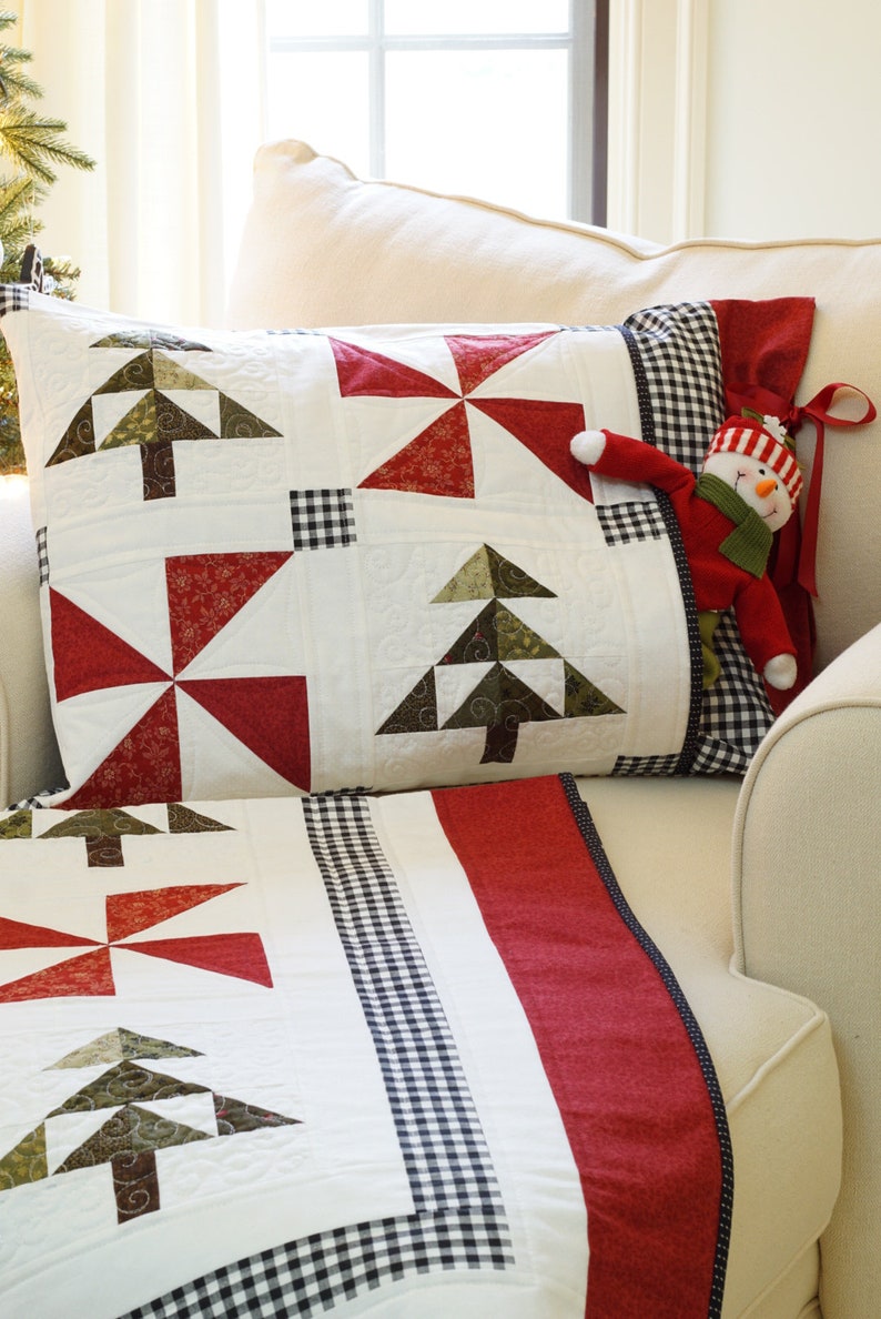 Christmas Quilt Patterns PDF and FREE Pillow Sham Pattern Easy ...