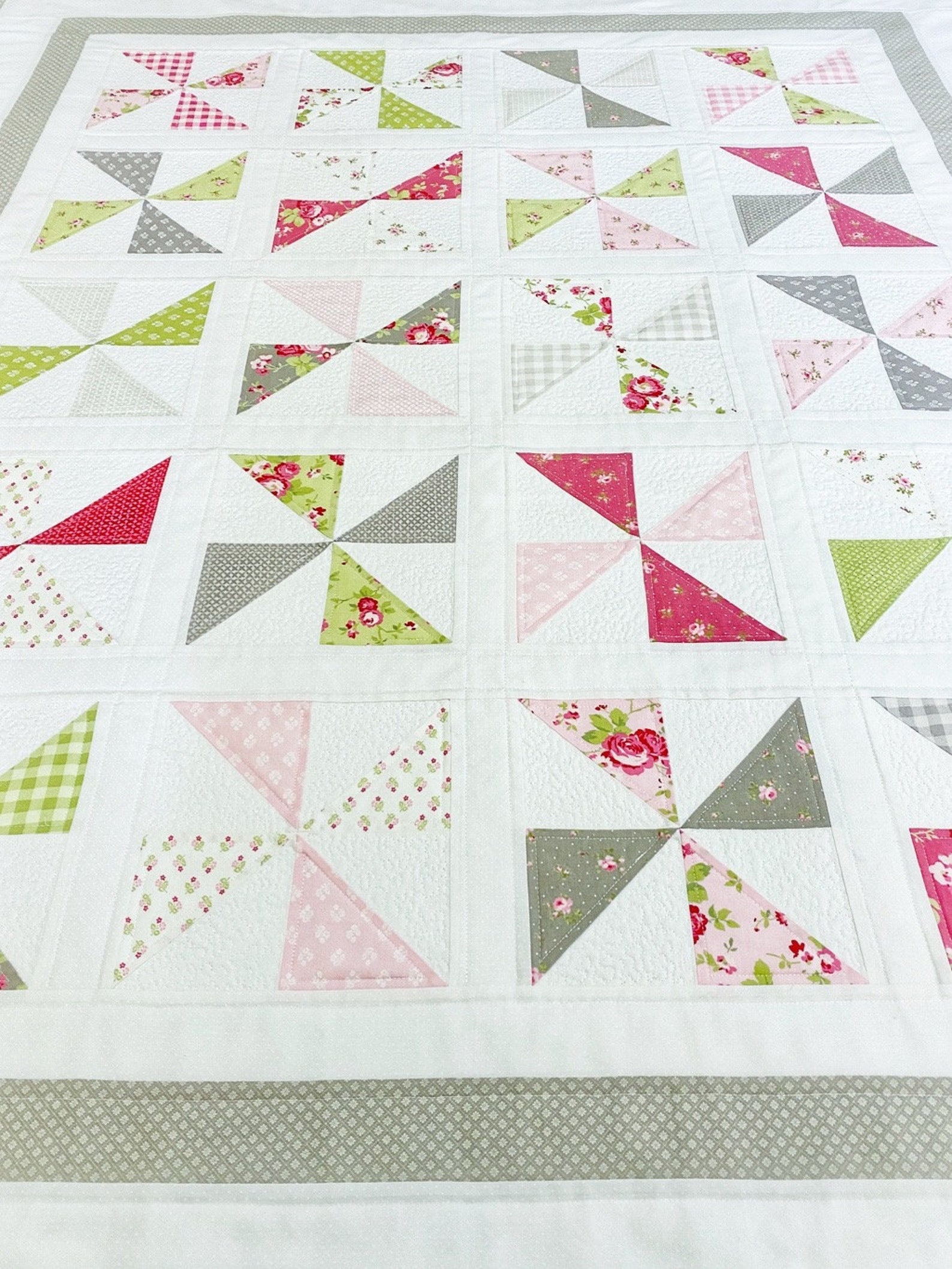 Charm Pack Quilt Pattern PDF Easy Quilt Patterns for Beginners Pinwheel ...