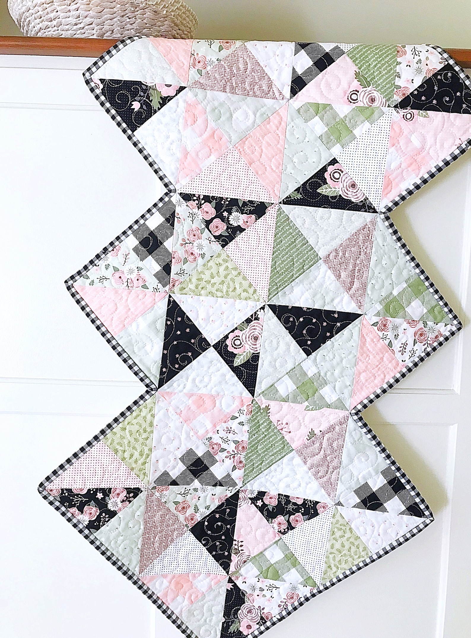 Table Runner Patterns PDF Quilt Patterns for Charm Packs Scrappy Table Runner Pattern for ...