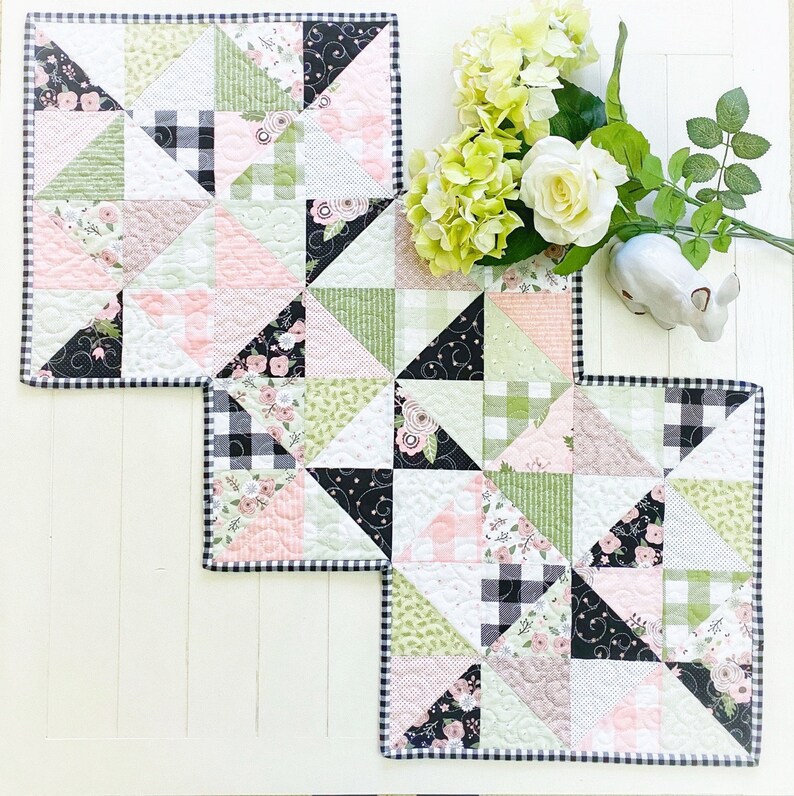 Table Runner Patterns PDF Quilt Patterns for Charm Packs Scrappy Table Runner Pattern for ...