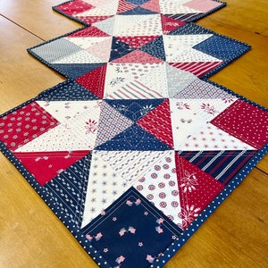 Table Runner Pattern for Charm Packs Quilt Pattern PDF Patriotic Stars Table Runner Pattern for ...