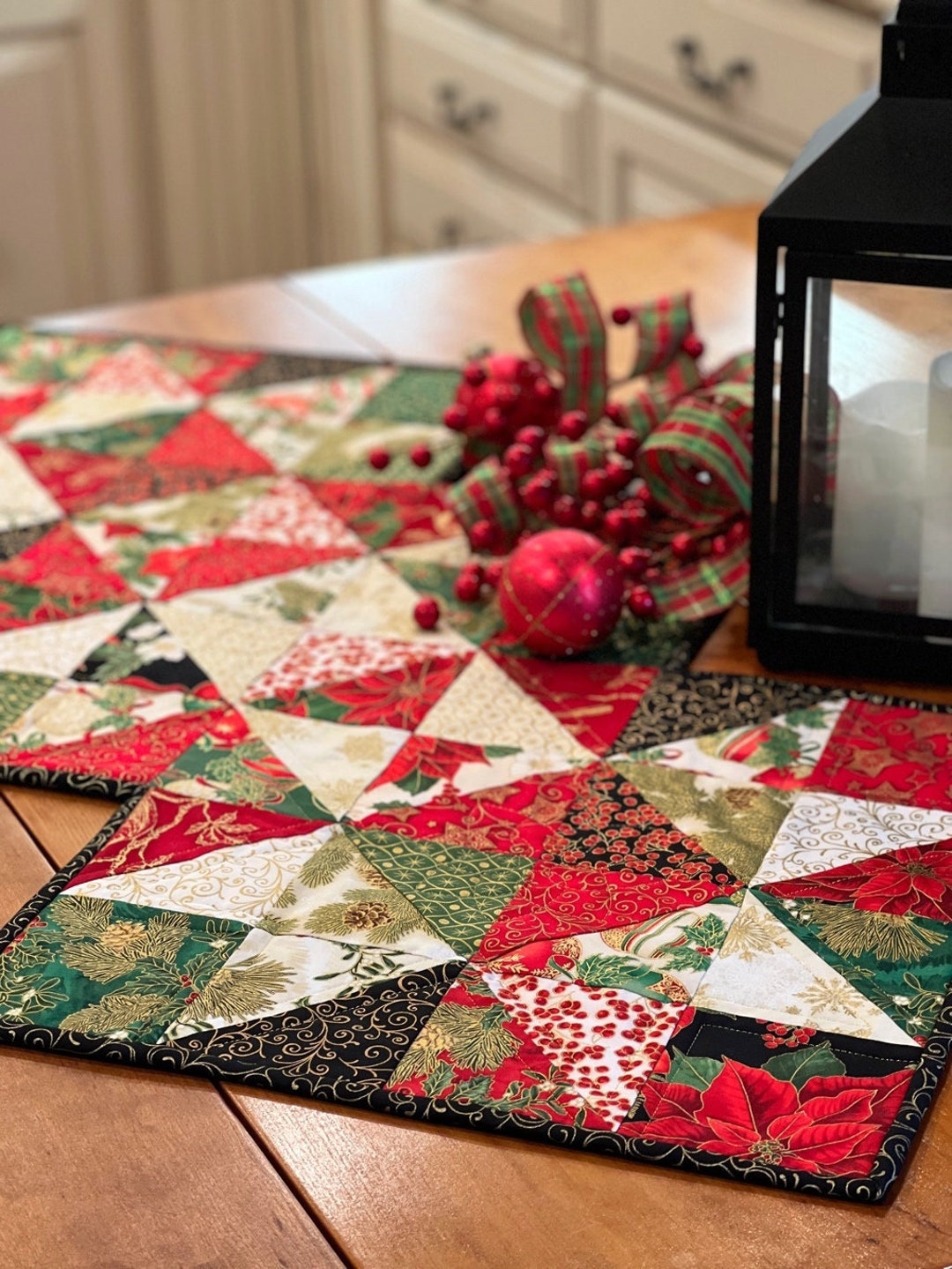 Table Runner Pattern for Charm Packs Christmas Table Runner Quilt ...