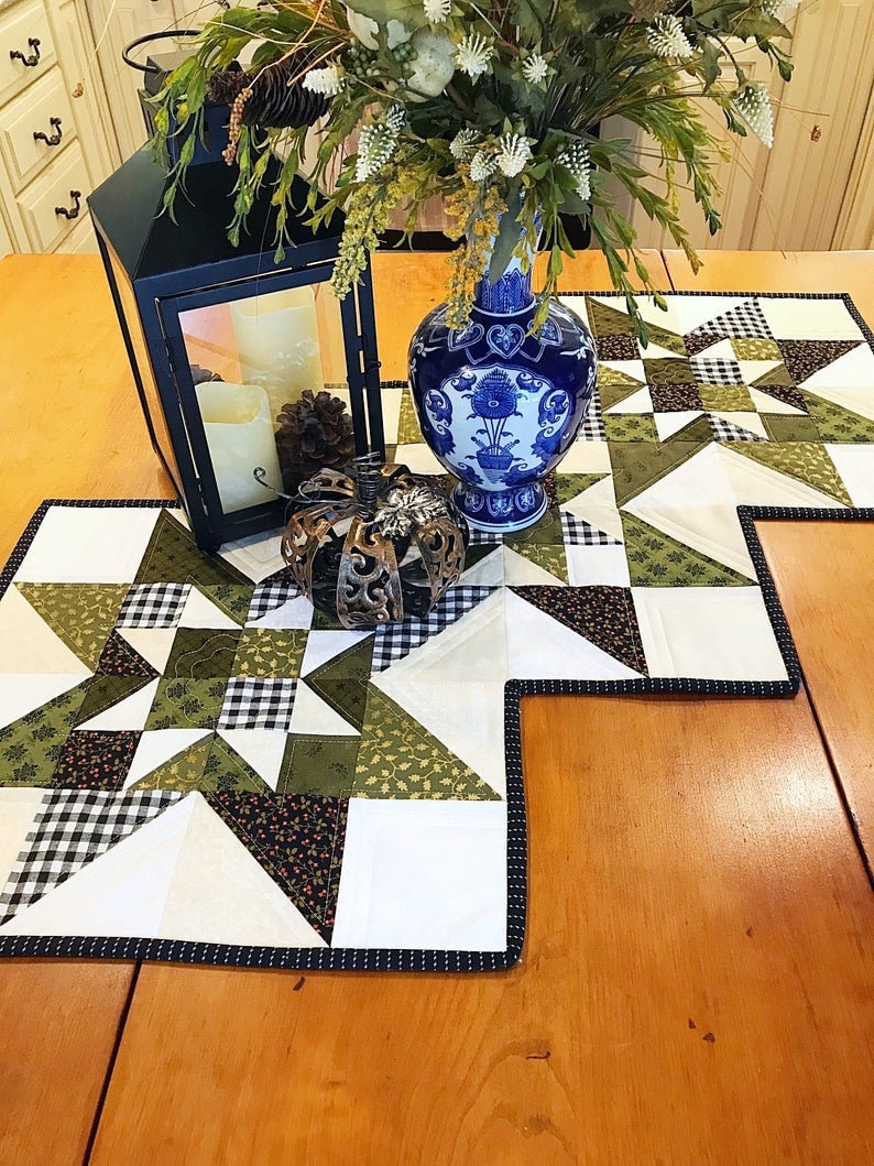 Quilt Patterns PDF Table Runner Pattern and BONUS Free Pillow - Etsy