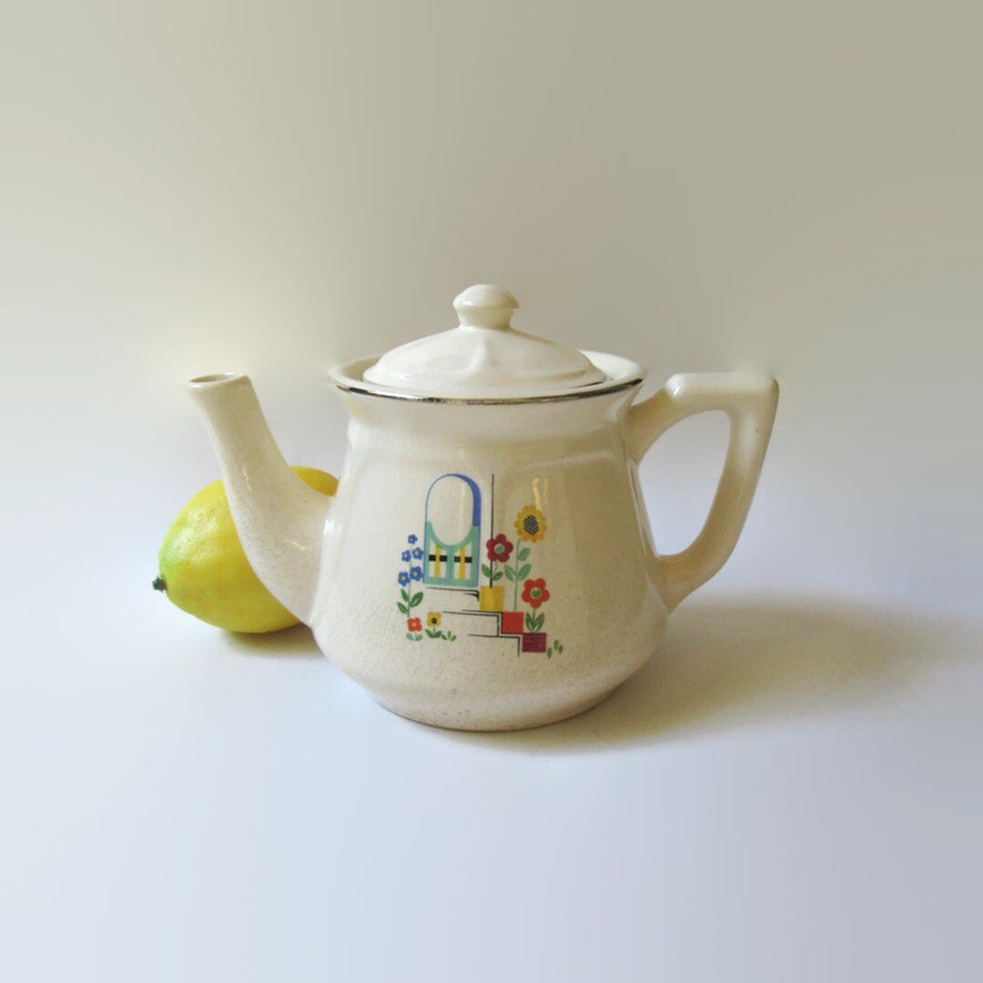 Universal Pottery Cottage Garden Teapot; Antique Teapot, Cottagecore ...